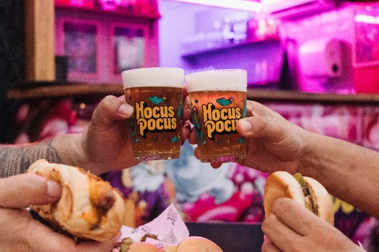 Hocus Pocus lança cervejas que simulam aroma e sabor de cannabis — Beer ...