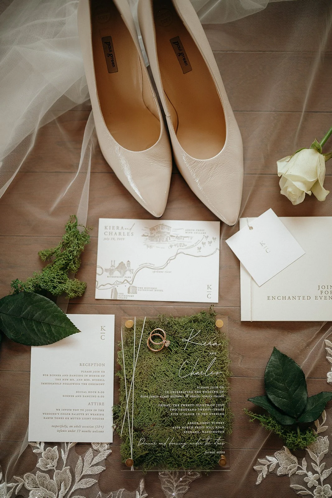 Natural Elegance: Live Moss in Plexiglass Letterpress Wedding Suite ...