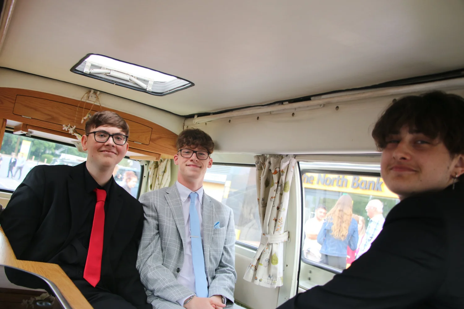 A Night of Glitz, Glamour and Unique Arrivals — Highfields School ...