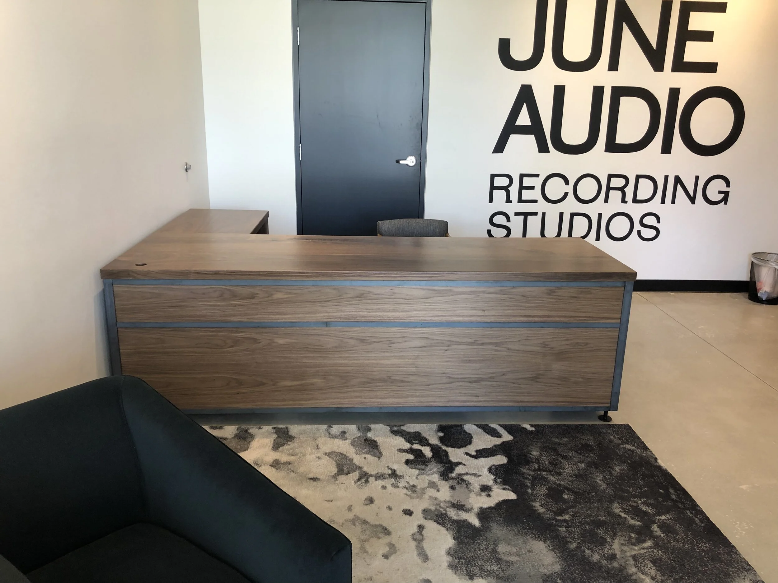Step by step construction of a professional recording studio. — June ...