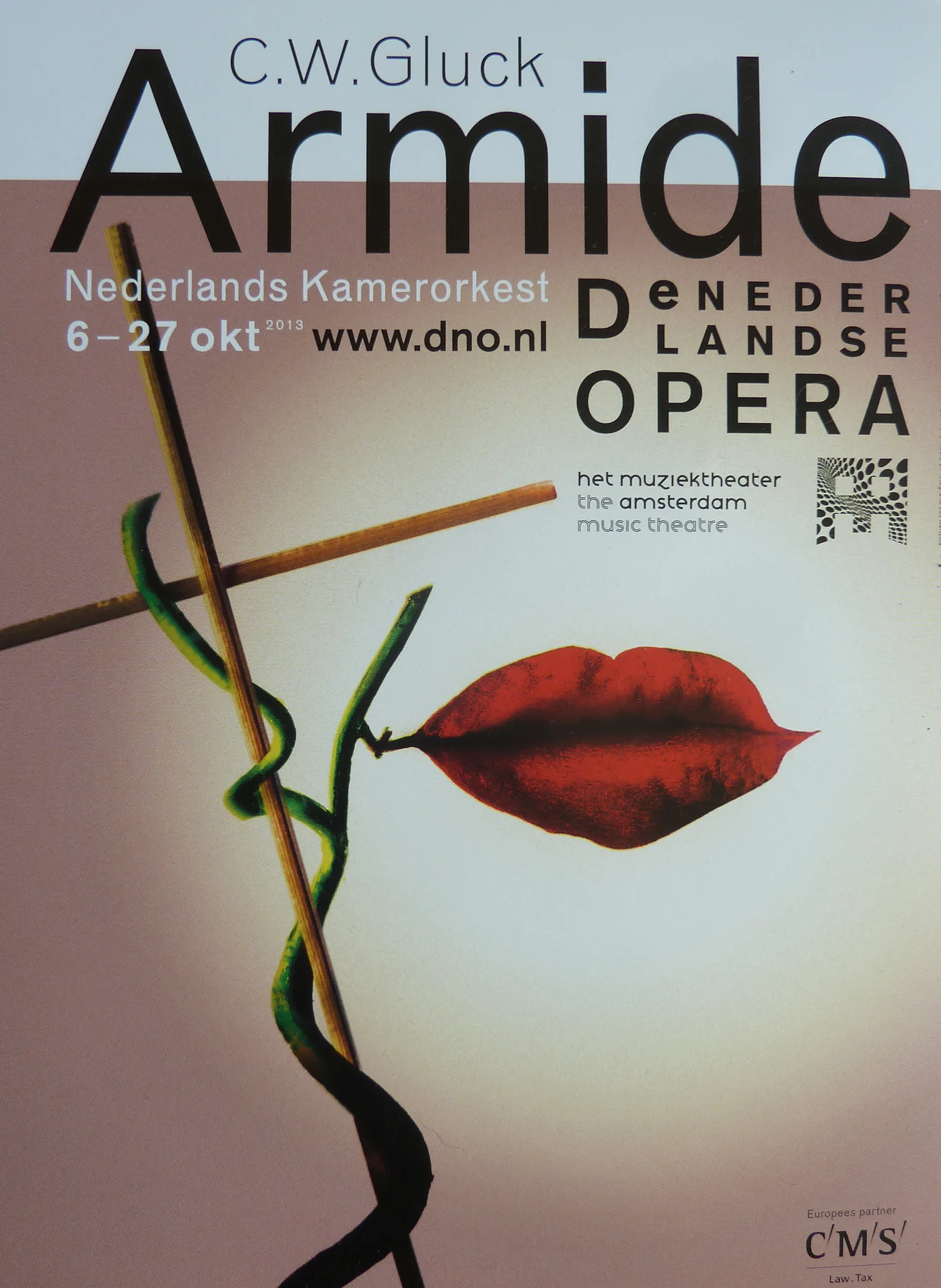 Premiere opera Armide met Comanche — Catvertise