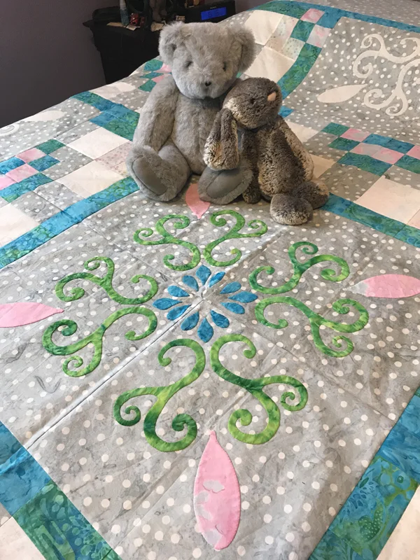 Spring-Breeze Quilt XII — Eye of the Beholder