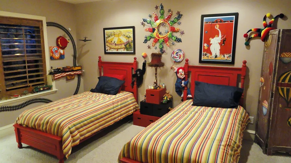 Good Luck Charlie Charlies Room