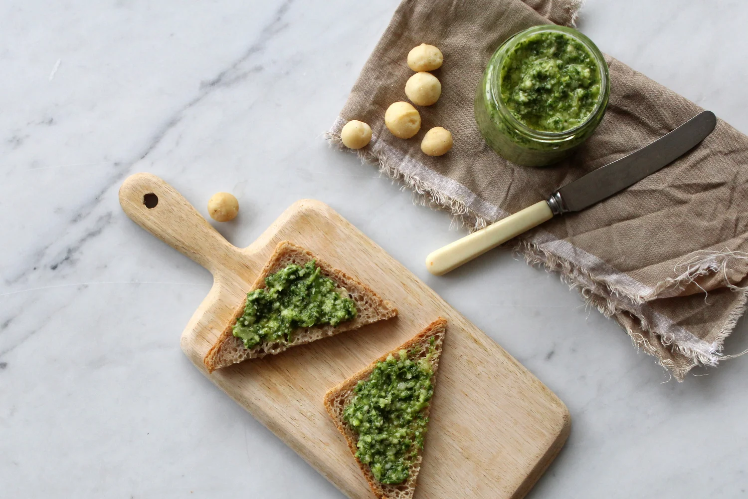 Macadamia, broccoli & parsley pesto — kelly gibney