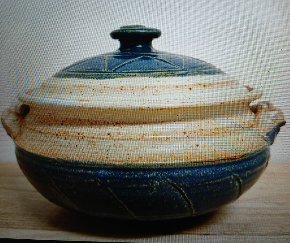 Pottery: Casserole Dishes - 3/5, 12, 19 — Frederic Arts