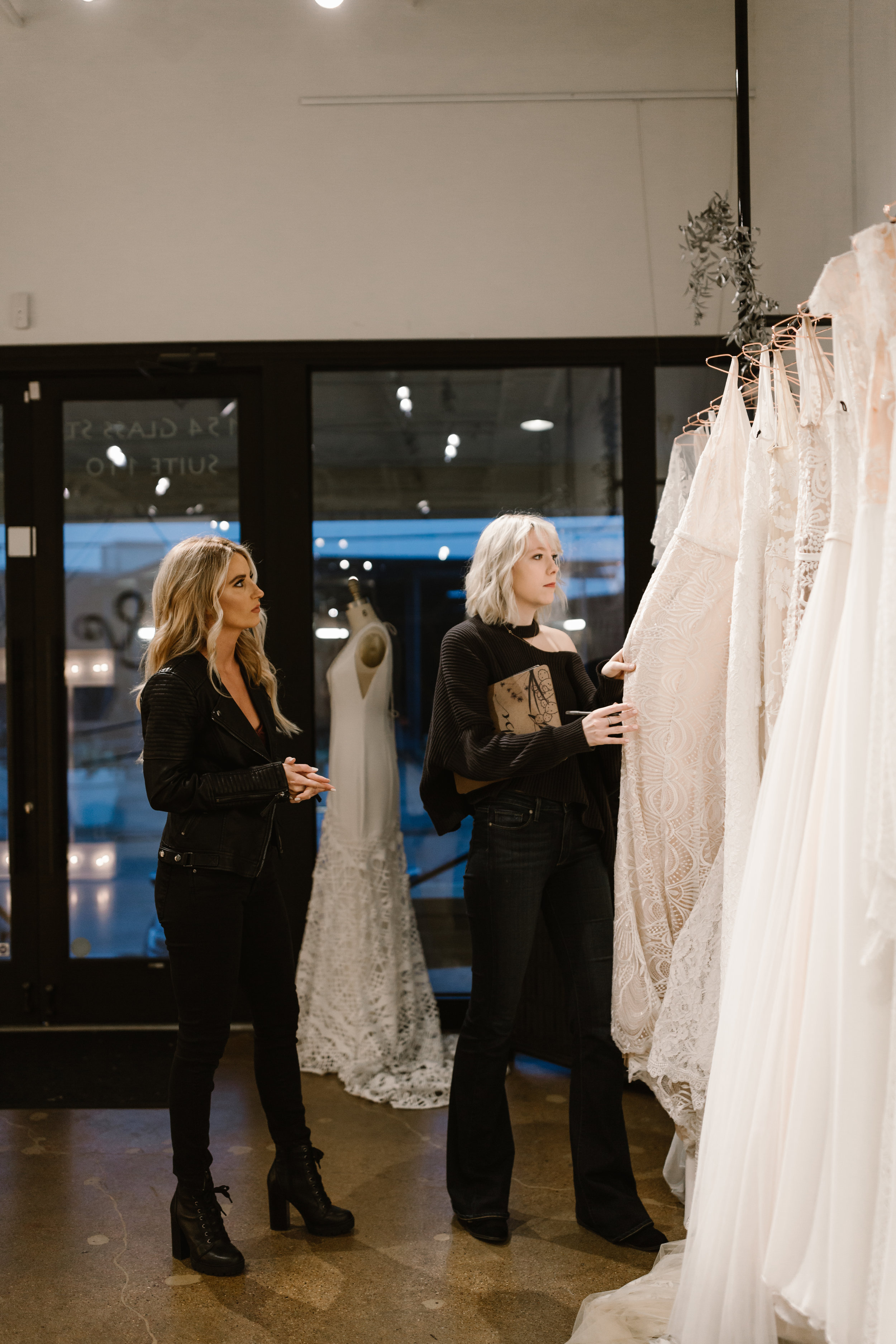 What really happens at your bridal appointment｜a&bé bridal shop