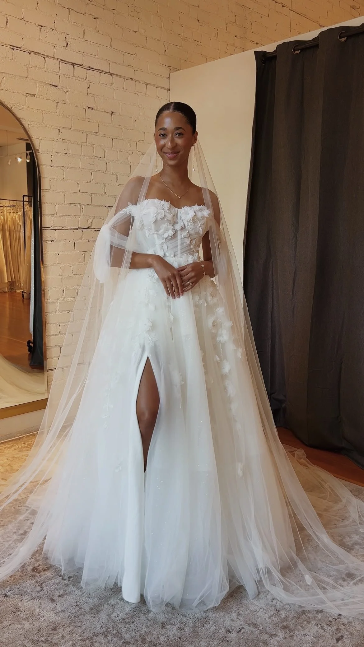 Modern, Romantic, + Unique Bridal Shop｜a&bé bridal shop