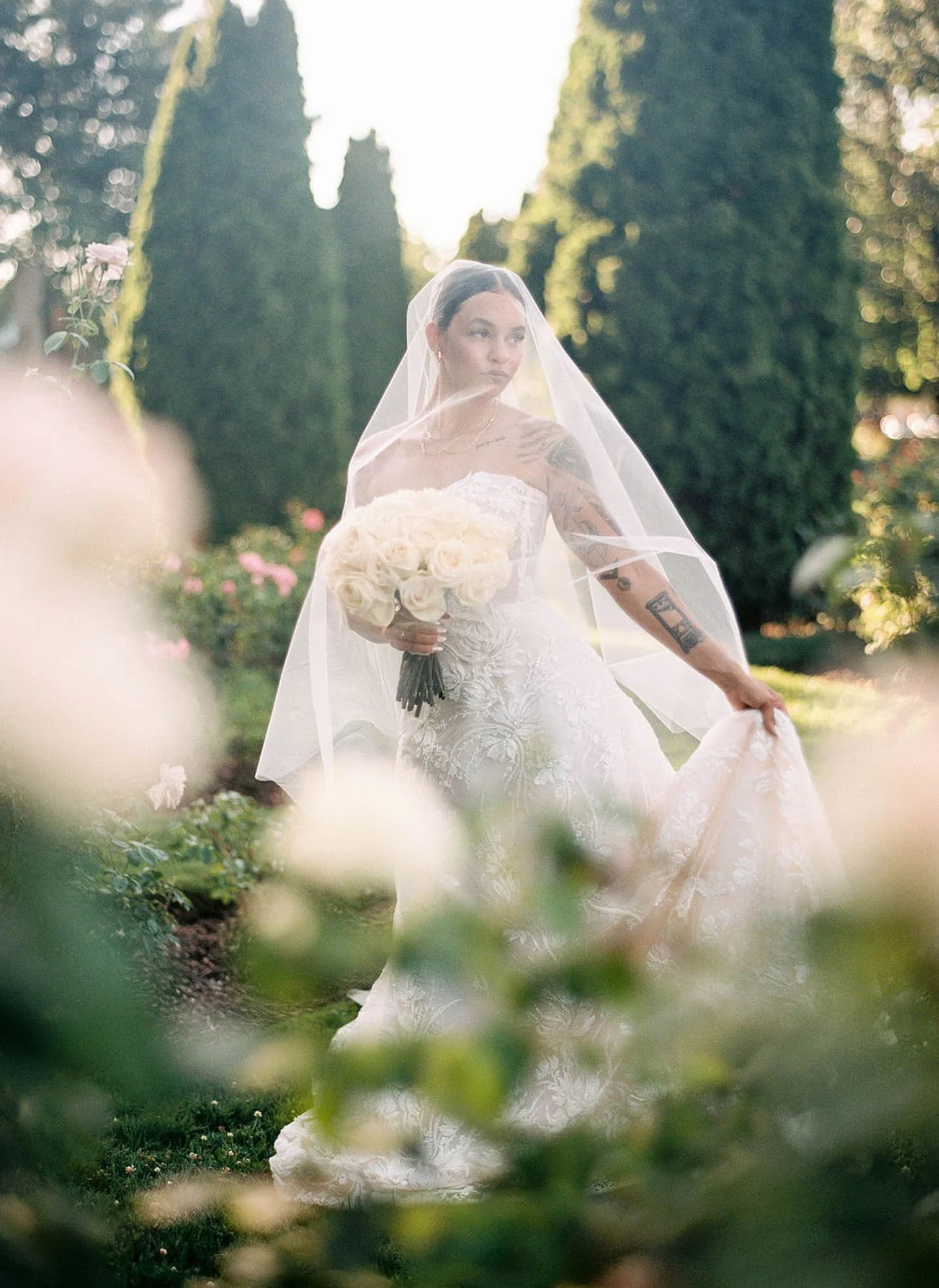 THE PERFECT WEDDING DRESS FOR A GARDEN PARTY WEDDING｜a&bé bridal shop