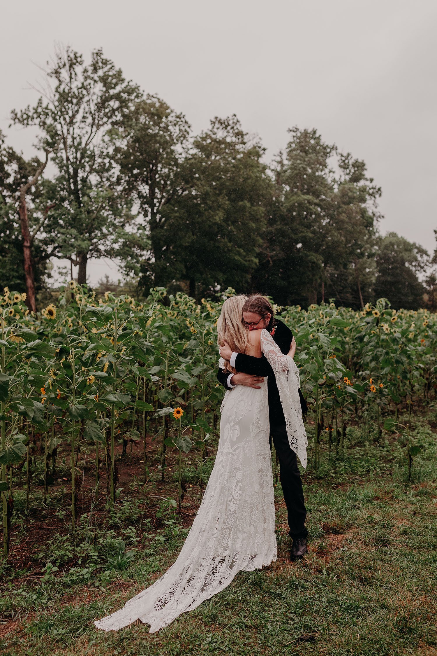HOW TO PLANNING A STUNNING FARM WEDDING｜a&bé bridal shop