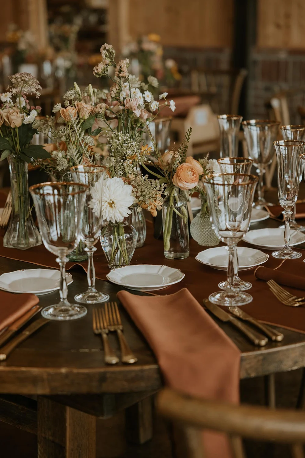 WILDFLOWER THEMED WEDDINGS WITH WHIMSICAL AND COLORFUL TOUCHES｜a&bé ...