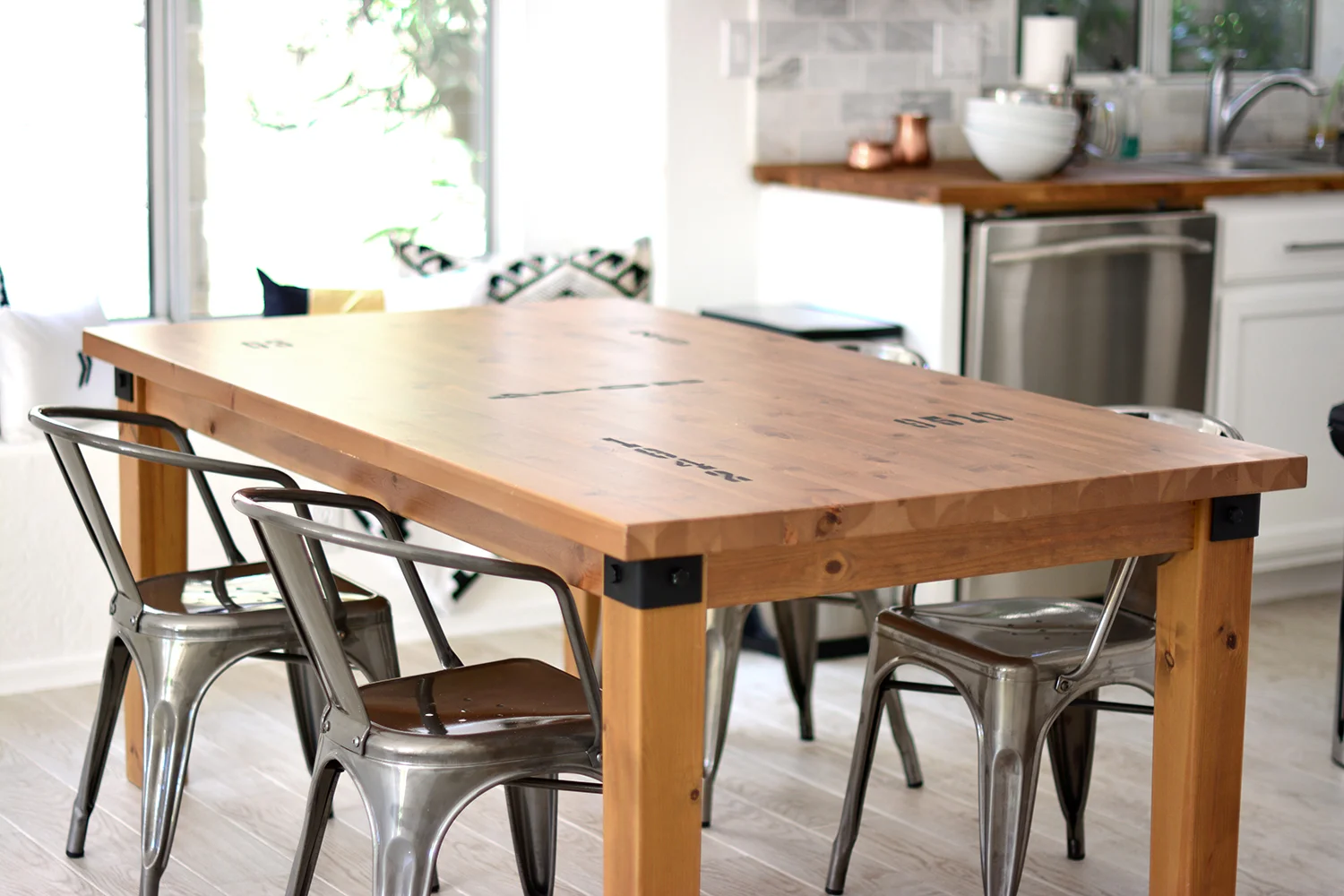 Kitchen Table Makeover + Caprese Spaghetti — Kristi Murphy | DIY Blog