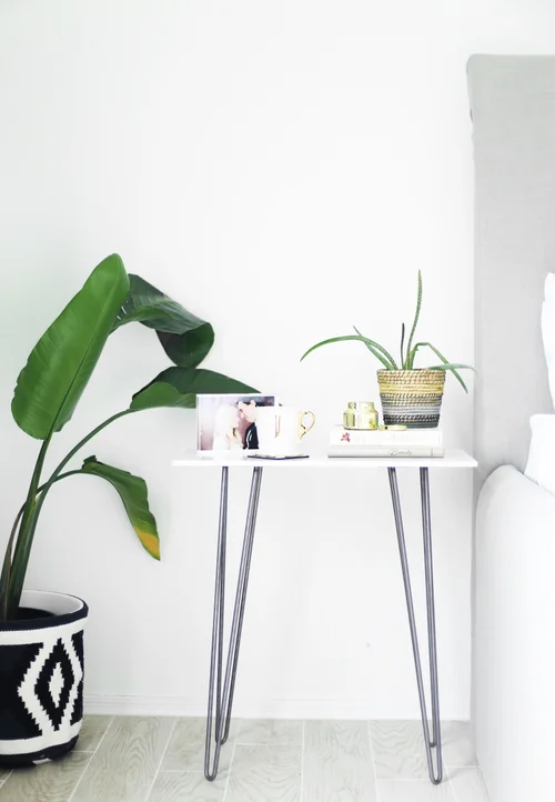 The One Step Marble Side Table — Kristi Murphy | DIY Blog