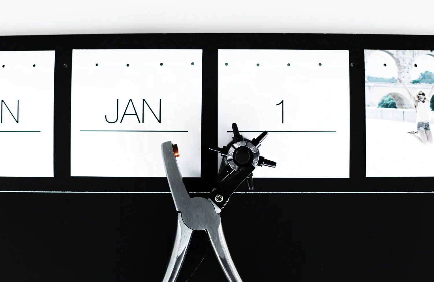 Turn Your Instagram Photos Into A Flip Calendar — Kristi Murphy | DIY Blog
