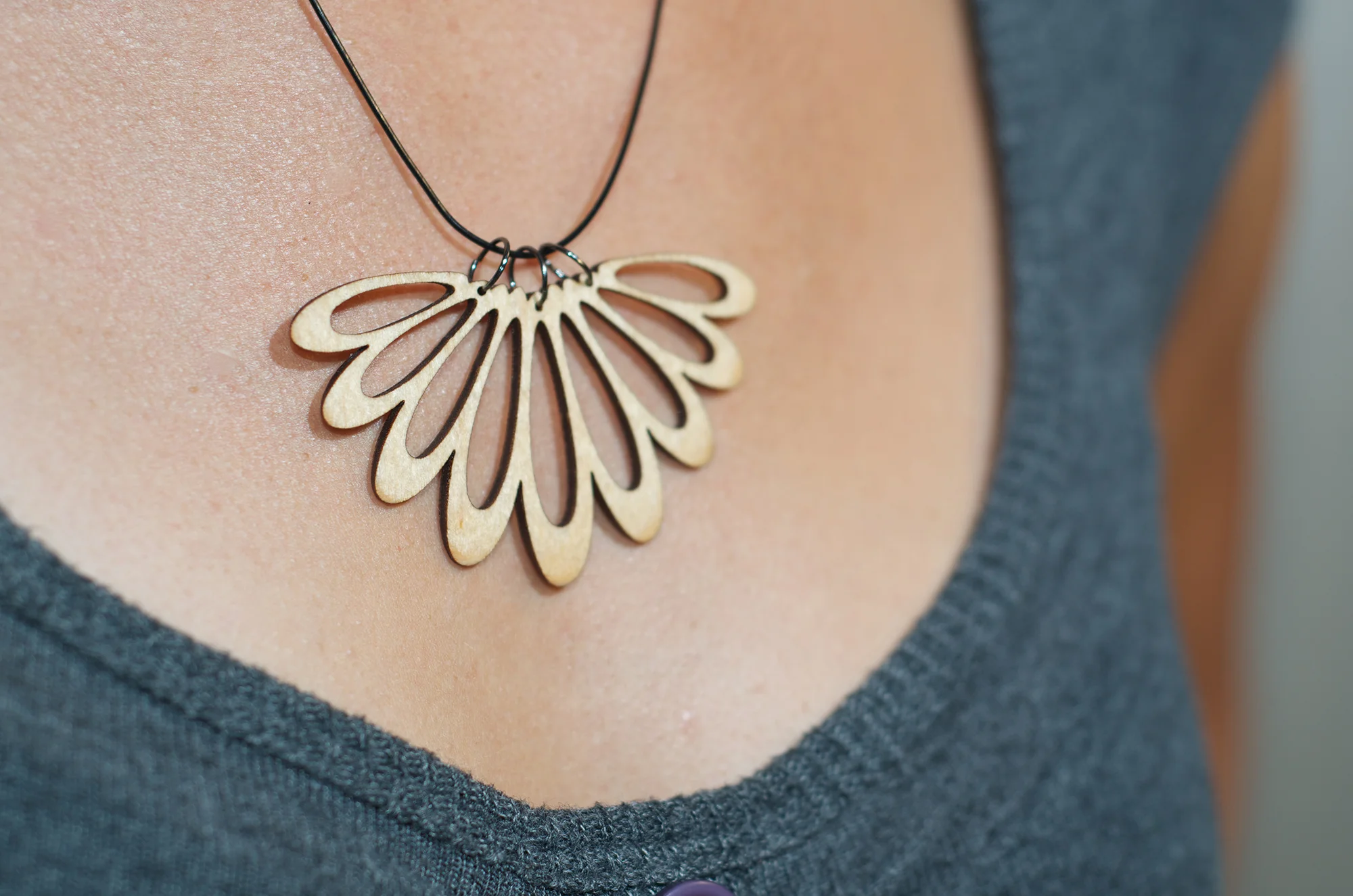 9 Ovals Necklace — s k i v v i e ' s laser cut goodness