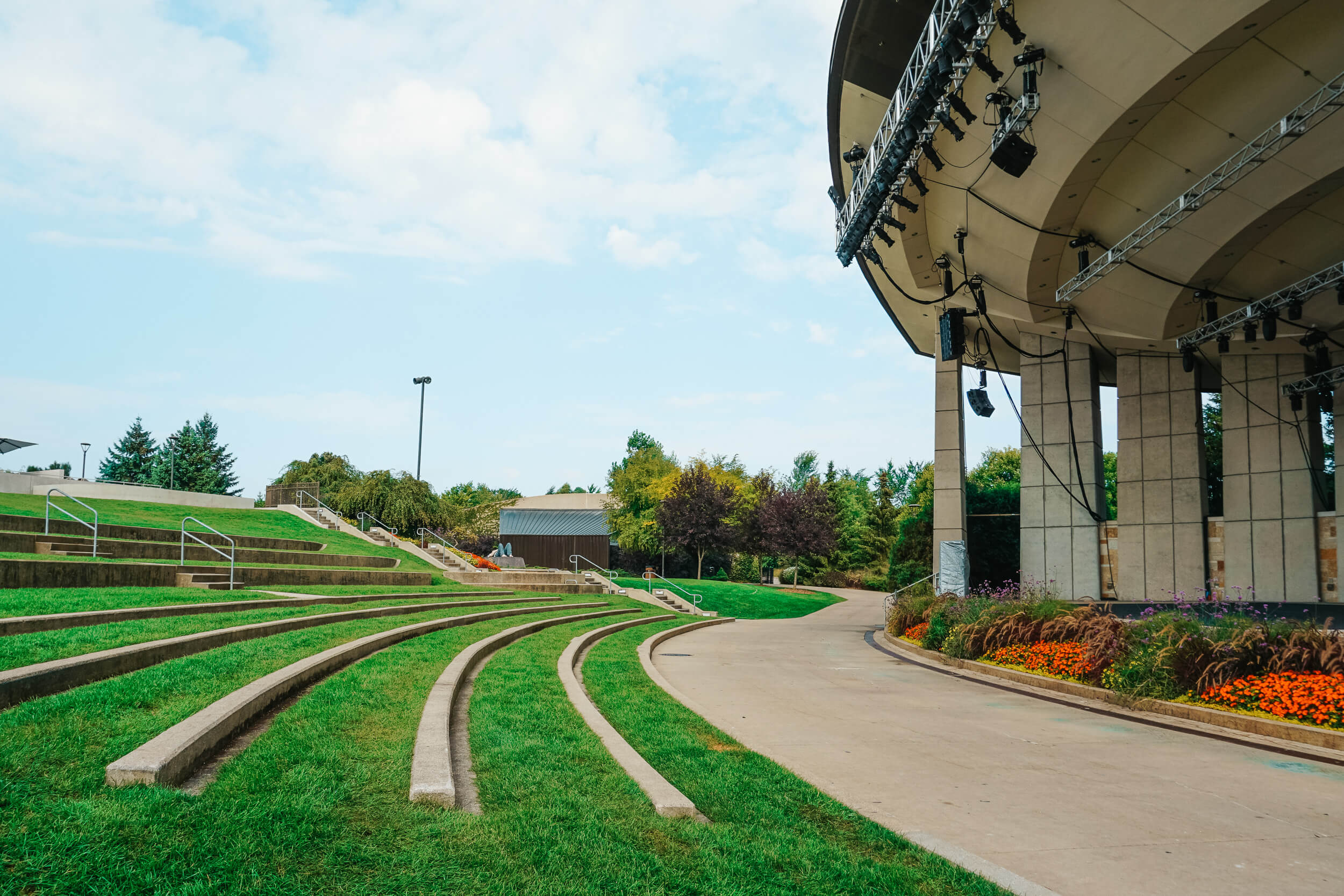 What to Know Before Visiting the Frederik Meijer Gardens & Sculpture Park