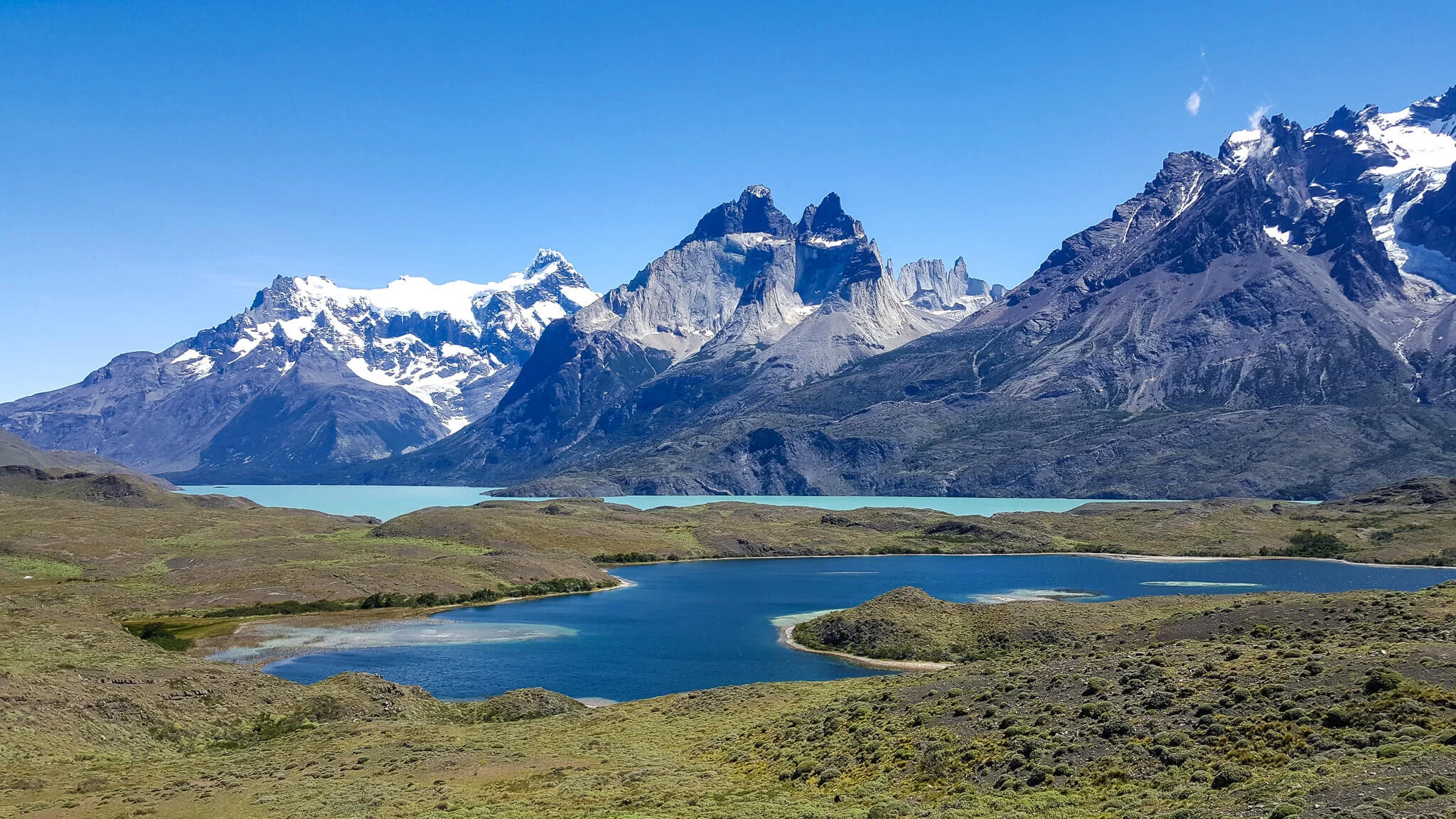 42 Beautiful Places to Hike Around the World (All Fitness Levels)