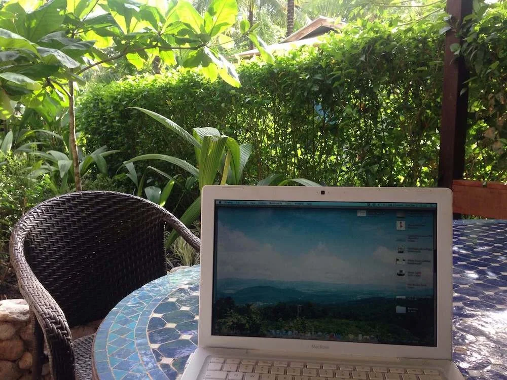 11 Realistic Ways to Travel for Cheap (Beyond Staying in Hostels!)