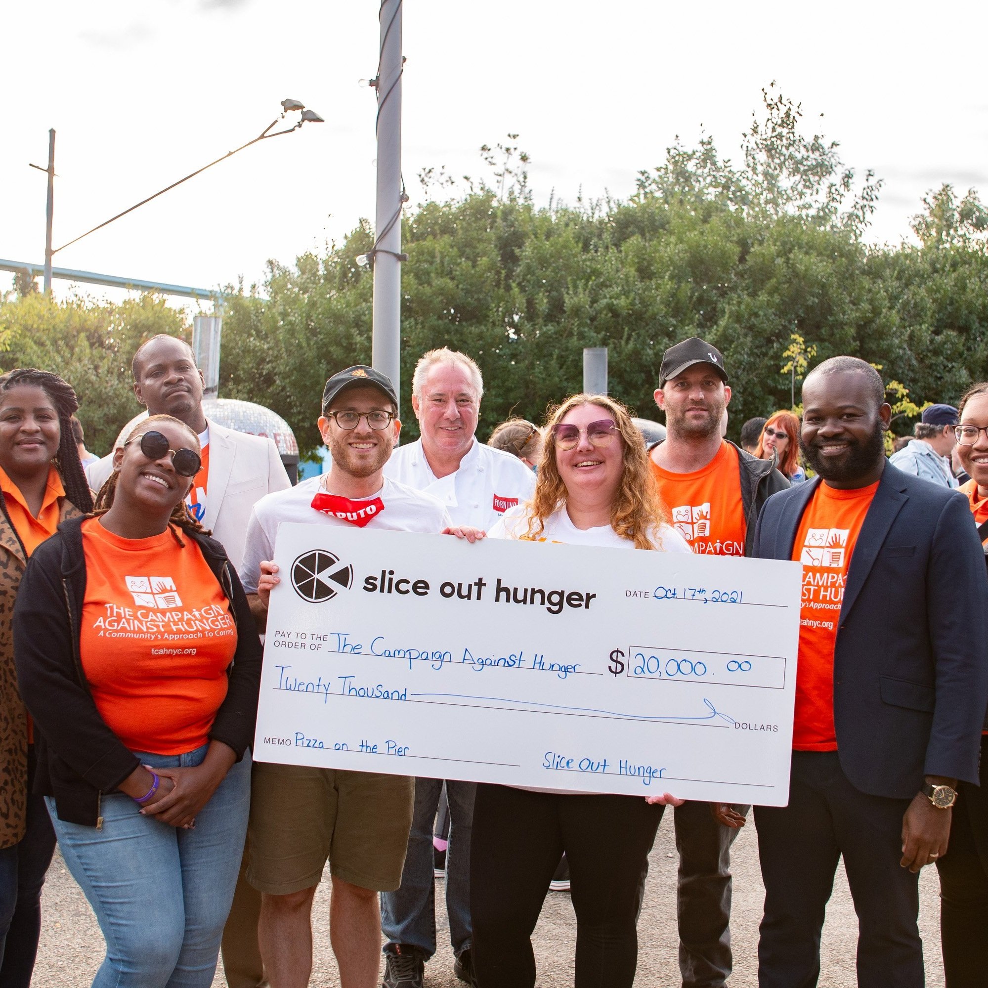 Social Links — Slice Out Hunger