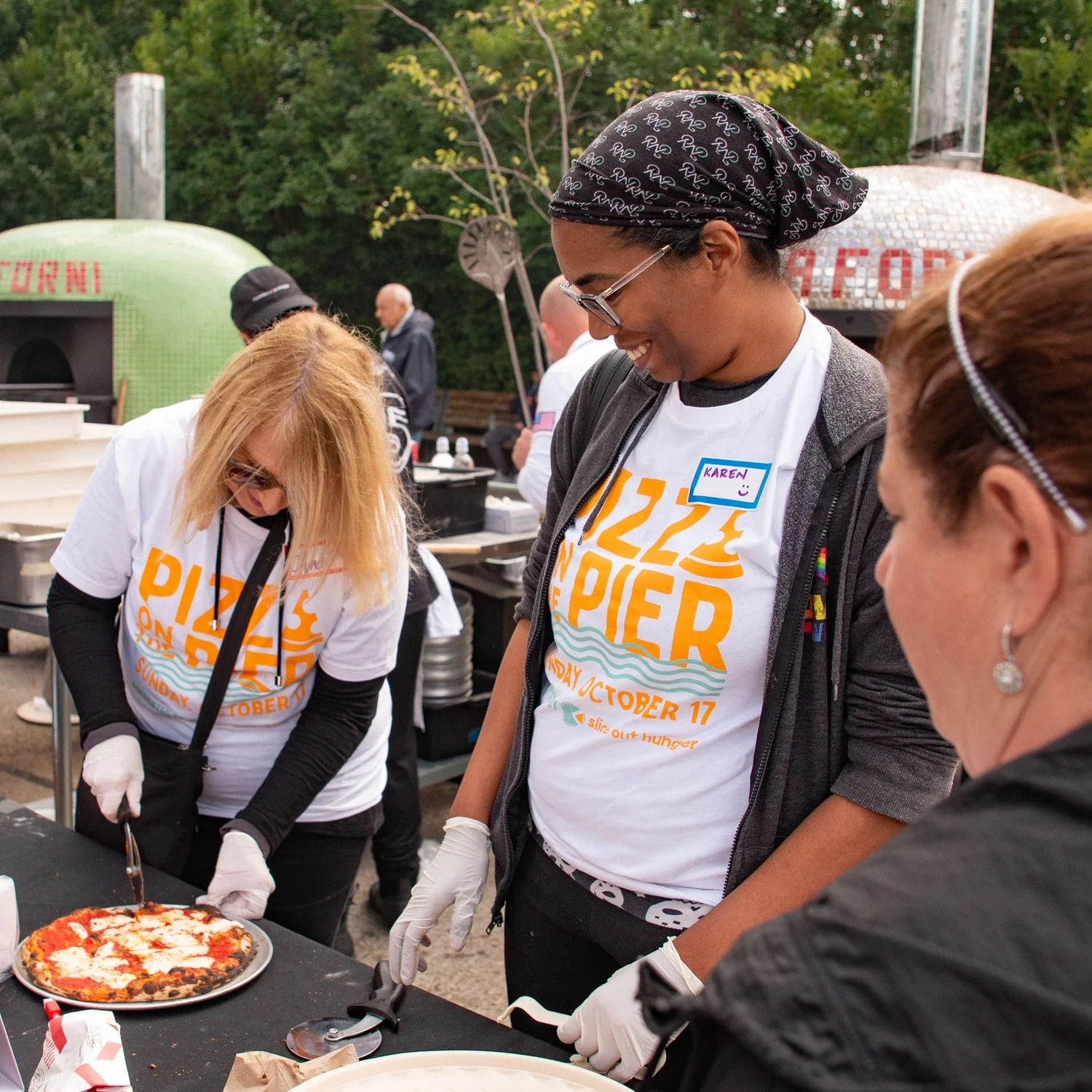 Social Links — Slice Out Hunger