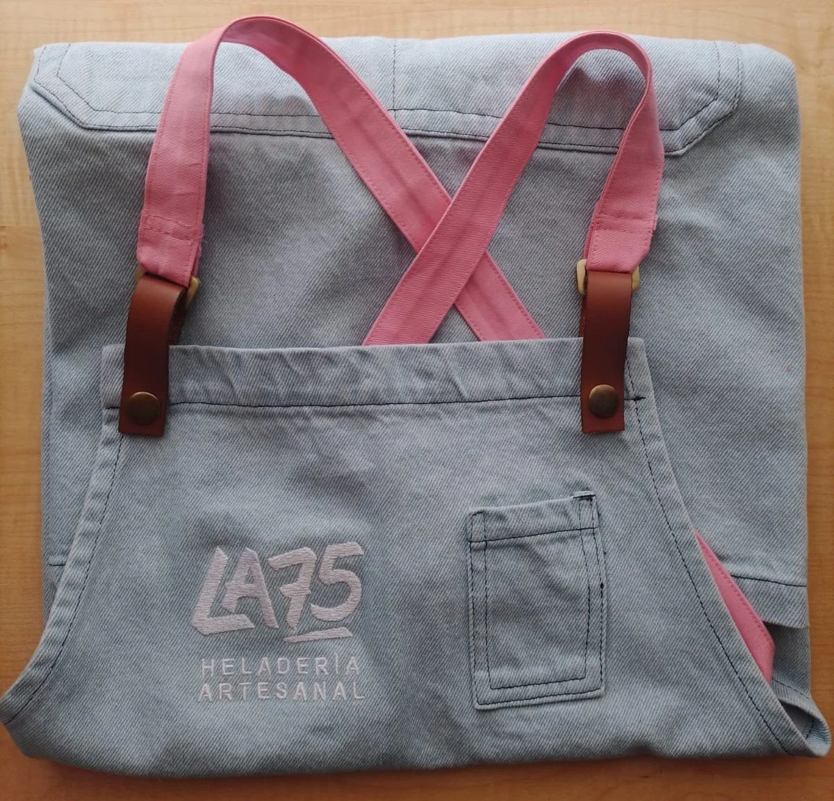 Uniformes y Dotaciones Institucionales - Uniformes para Heladerías ...