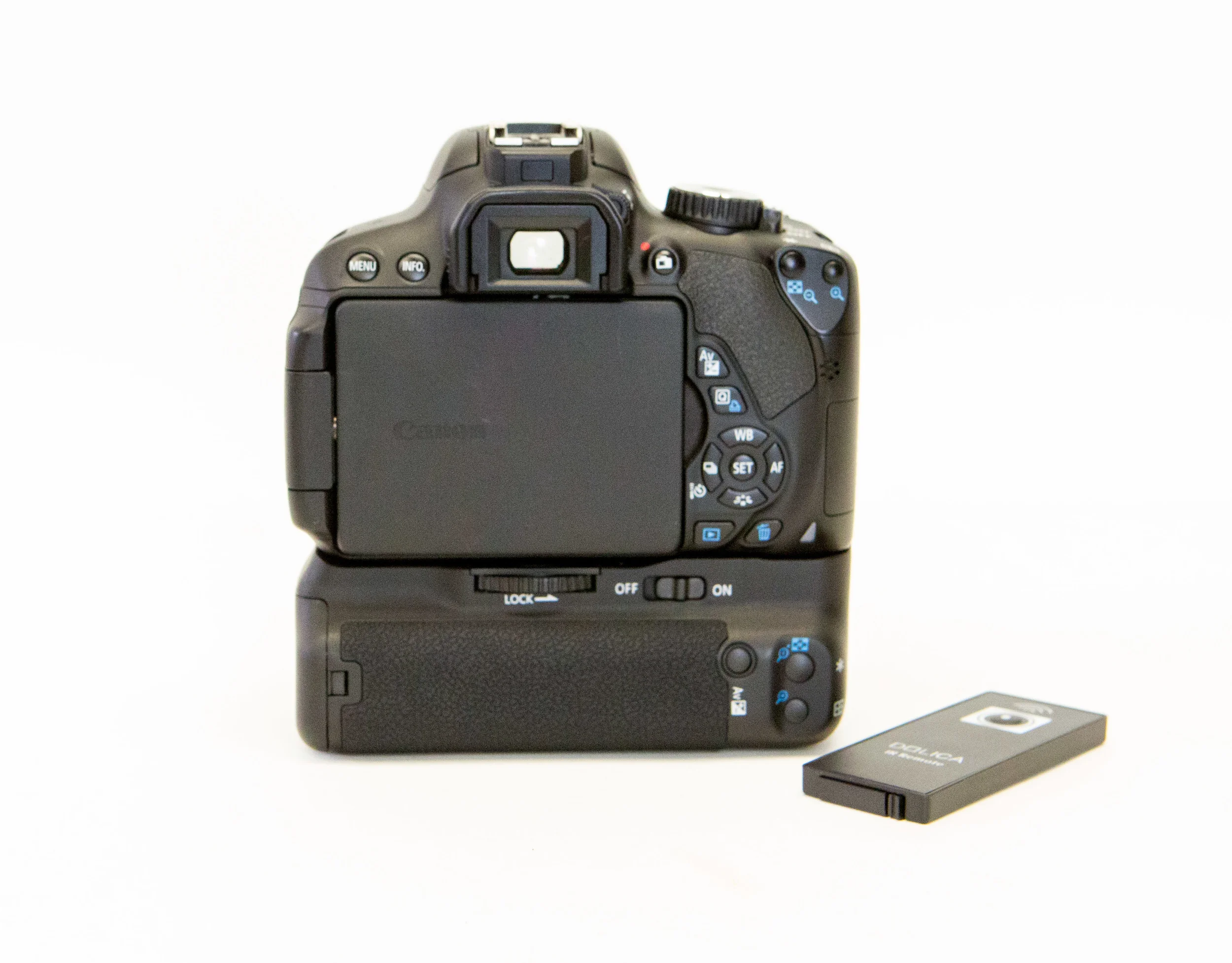 Dolica DC-BG-E8 Battery Grip for Canon T5i/T4i/T3i/T2i — Dolica