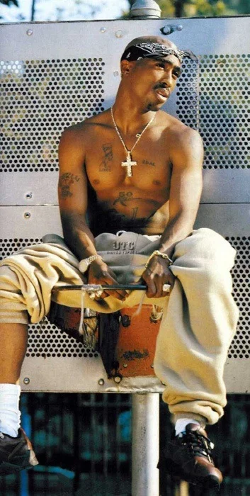 Tupac Shakur Biography — Hip Hop Scriptures