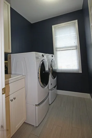 Design Your Ideal Custom Laundry Room
