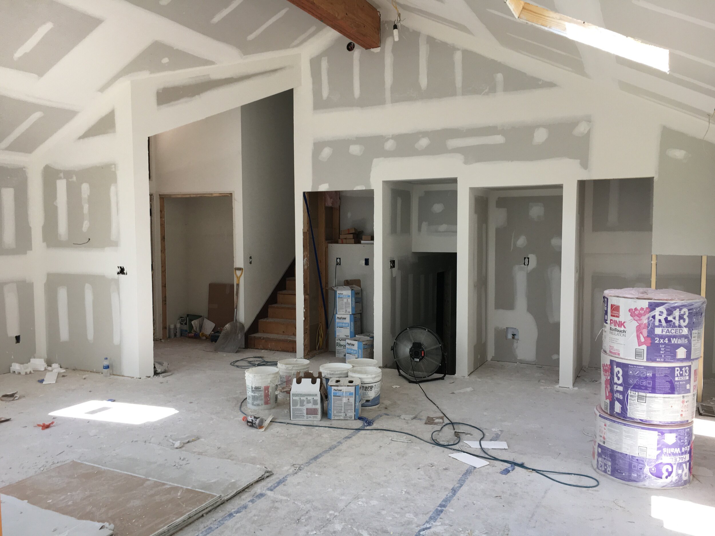 Split Level Cathedral Ceiling | Homeminimalisite.com