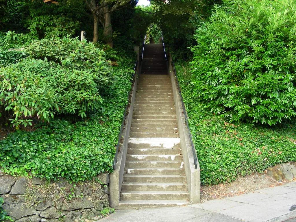 Explore the Hidden Stair Walks of Portland — Urban Nest Realty
