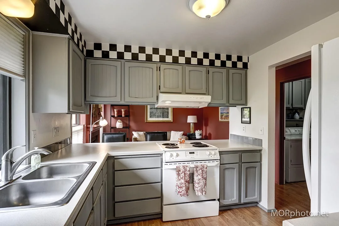 Serene Single Level Living in Lake Oswego — Urban Nest Realty