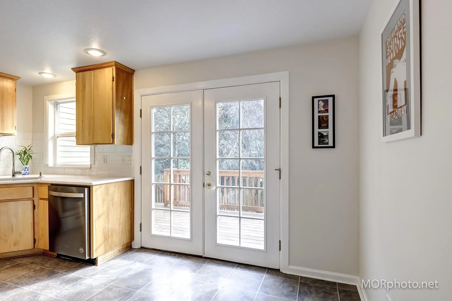 Sunny Boise-Eliot End-unit Rowhome — Urban Nest Realty