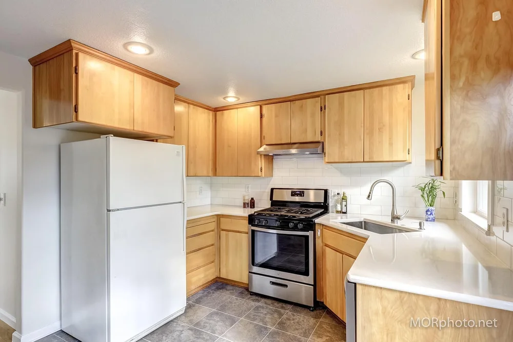 Sunny Boise-Eliot End-unit Rowhome — Urban Nest Realty