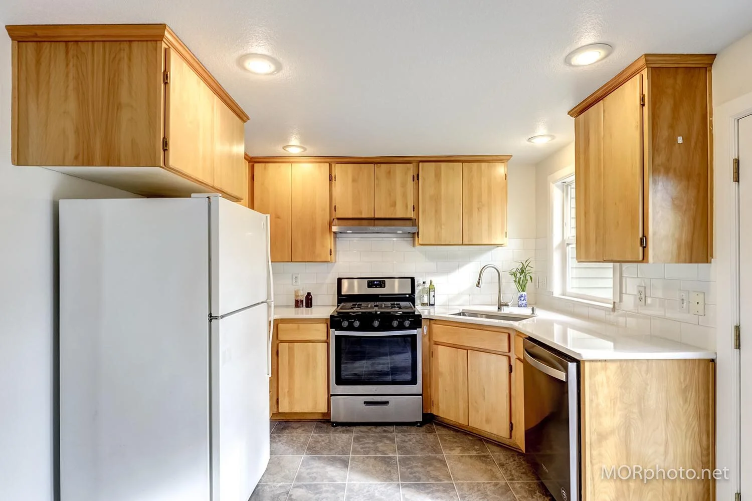 Sunny Boise-Eliot End-unit Rowhome — Urban Nest Realty