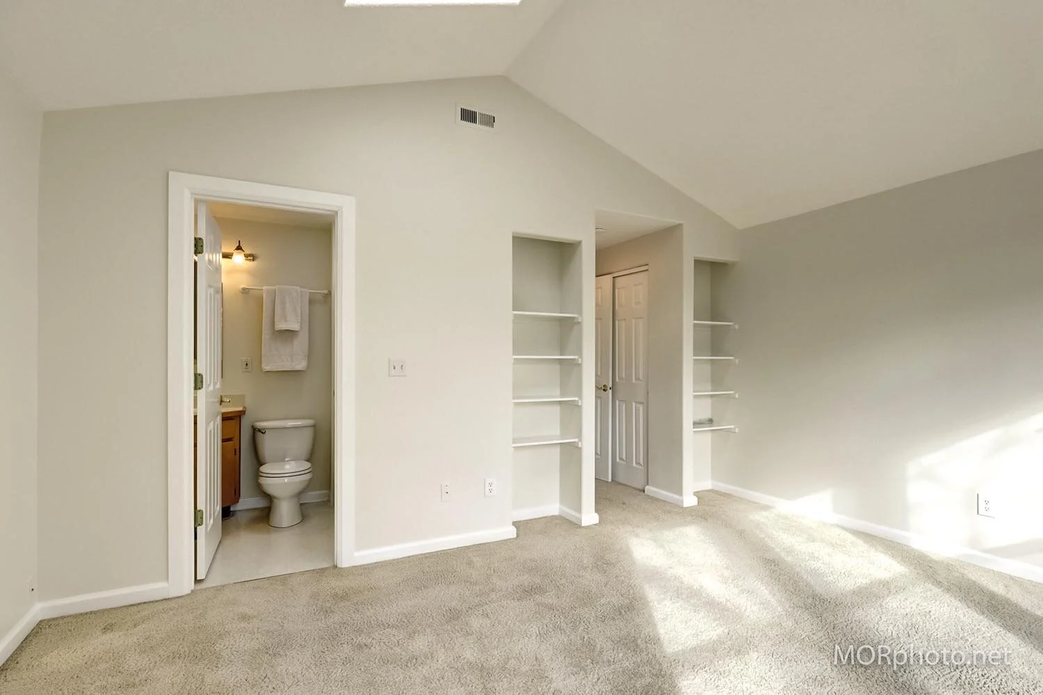 Sunny Boise-Eliot End-unit Rowhome — Urban Nest Realty