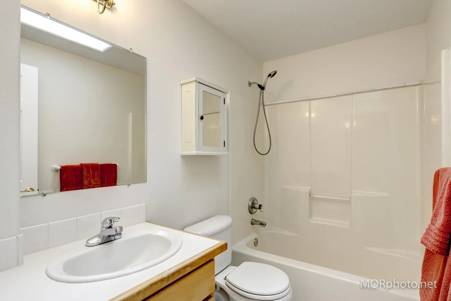 Sunny Boise-Eliot End-unit Rowhome — Urban Nest Realty