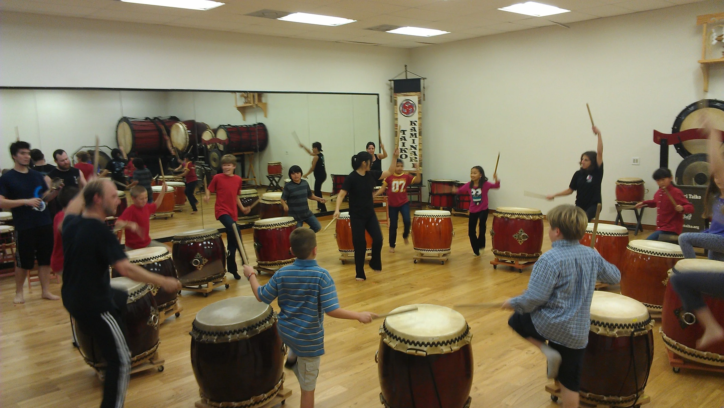 Taiko in Schools — Kaminari Taiko
