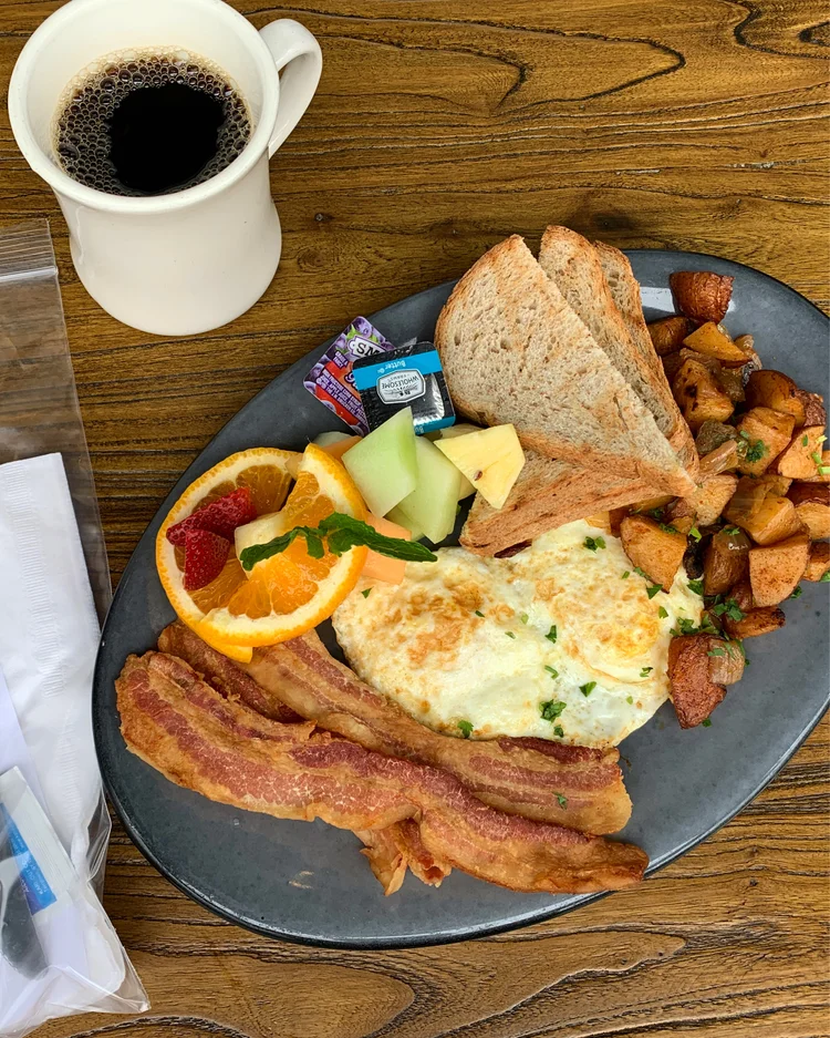 Astoria Brunch — Oliver's Astoria