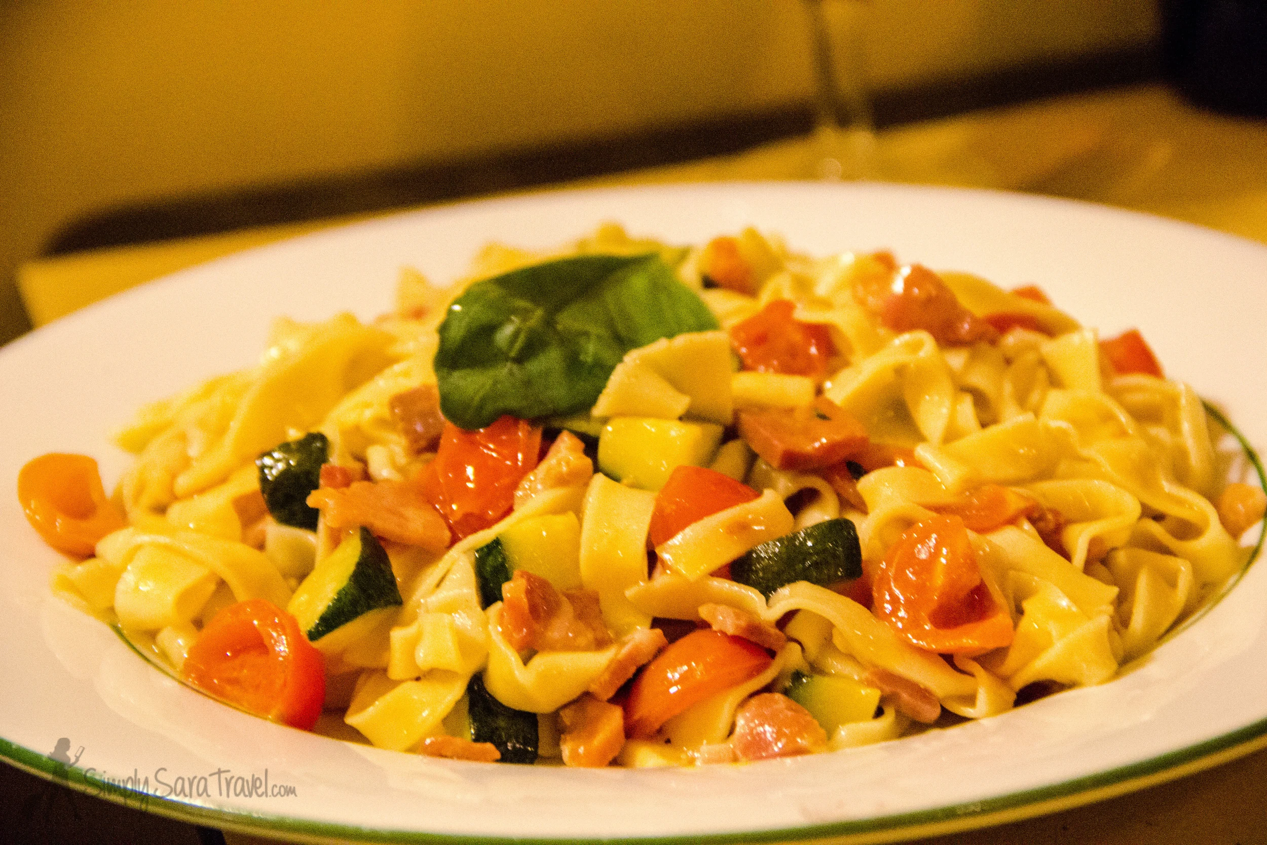 Simply Sara Eats: at 5 Paris Favorites with Visitors — Simply Sara Travel