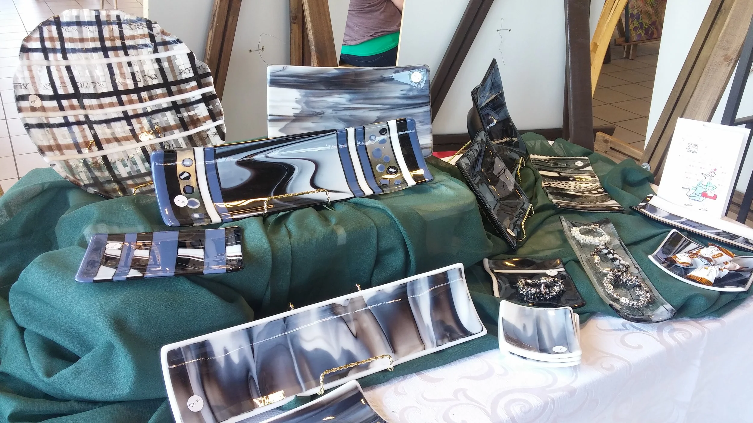 Previous Splash Art Market Events — Neon Milkshake Art Studio