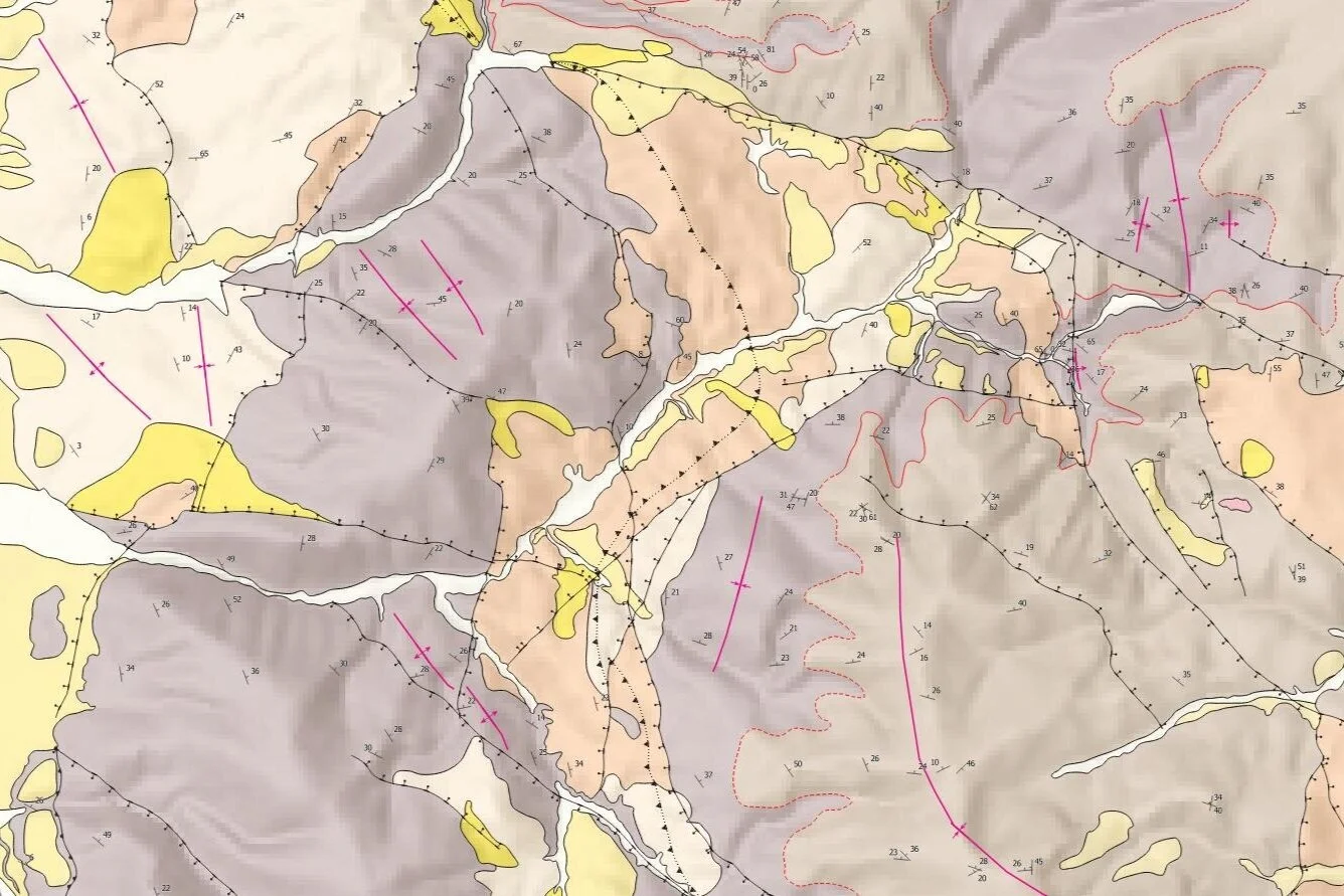 Tutorial para representar un sinclinal/anticlinal en QGIS — gidahatari