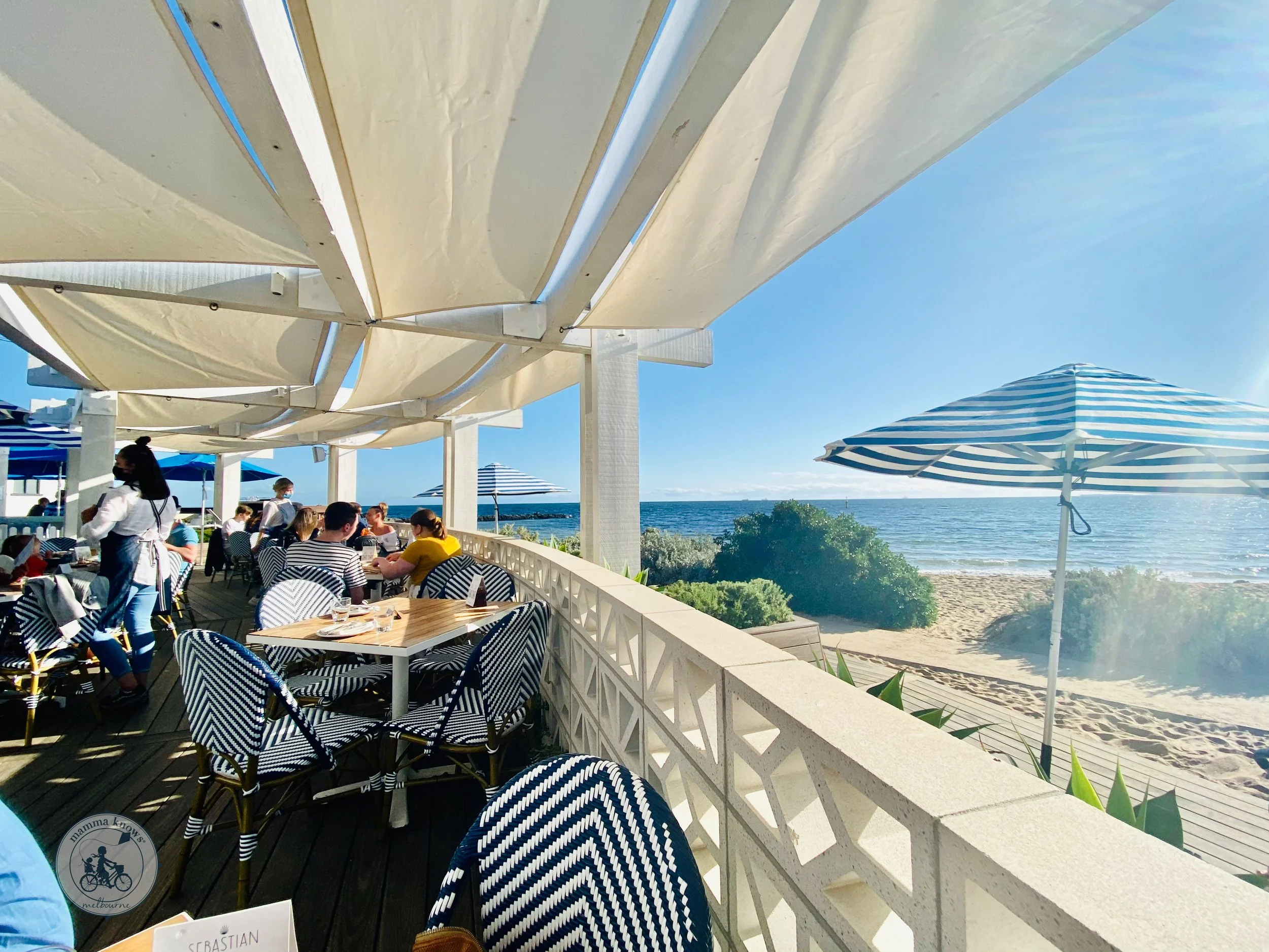 sebastian beach bar and grill, williamstown