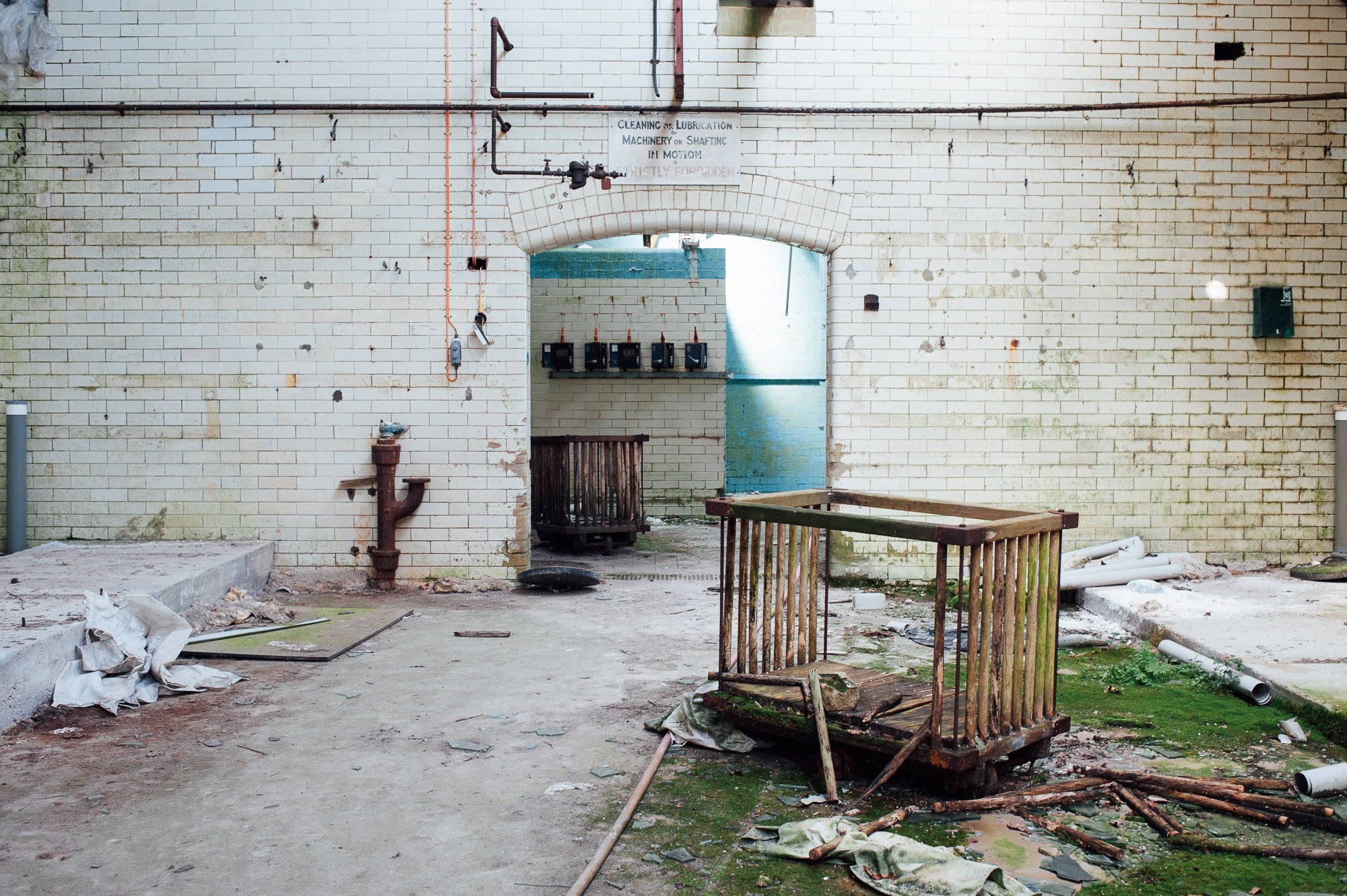 Hellingly Psychiatric Hospital / 2009 — Andrew Newson Photography Courses