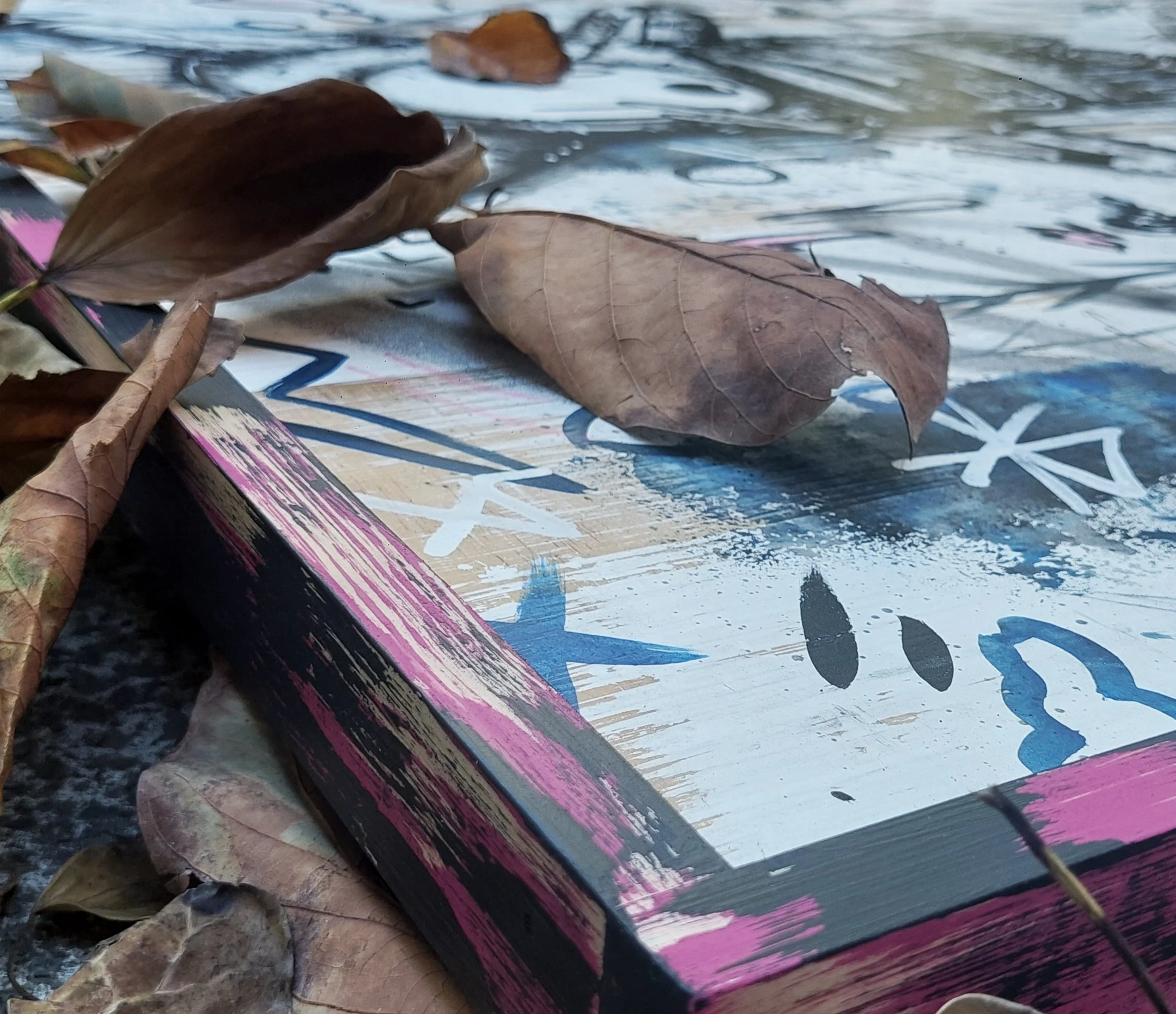 Blog — Cracked ink