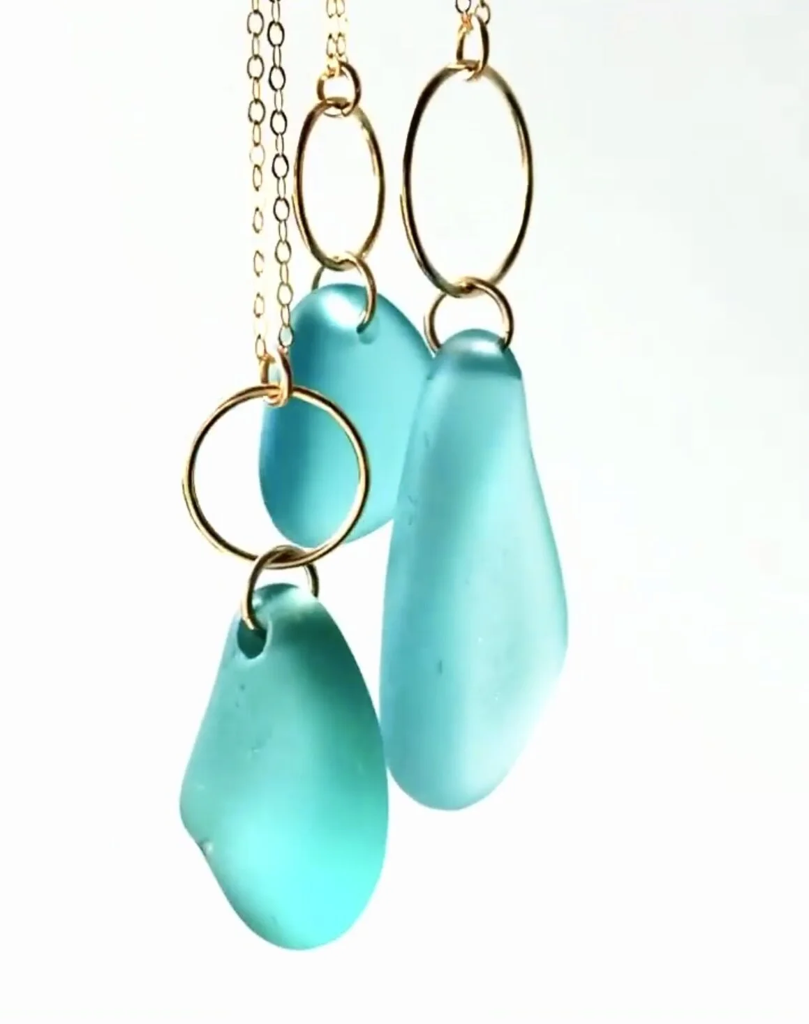 DANGLE PENDANT NECKLACE — SEA AND GLASS