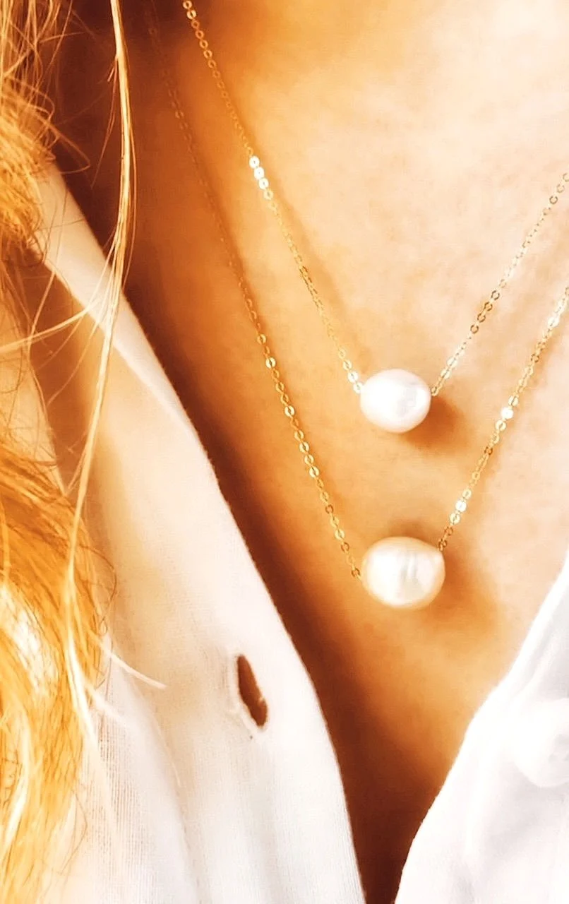 FLOATING BAROQUE PEARL NECKLACE — SEA AND GLASS