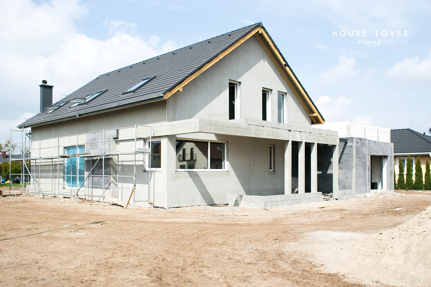 Posadzka i cd... Elewacji — HOUSE LOVES