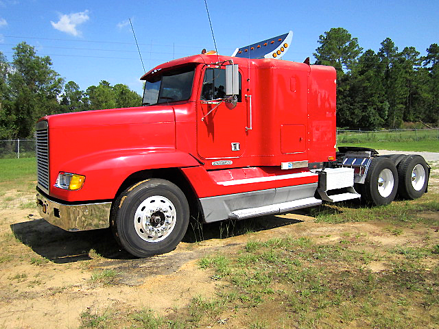 Custom Freightliner Classic Flat Top