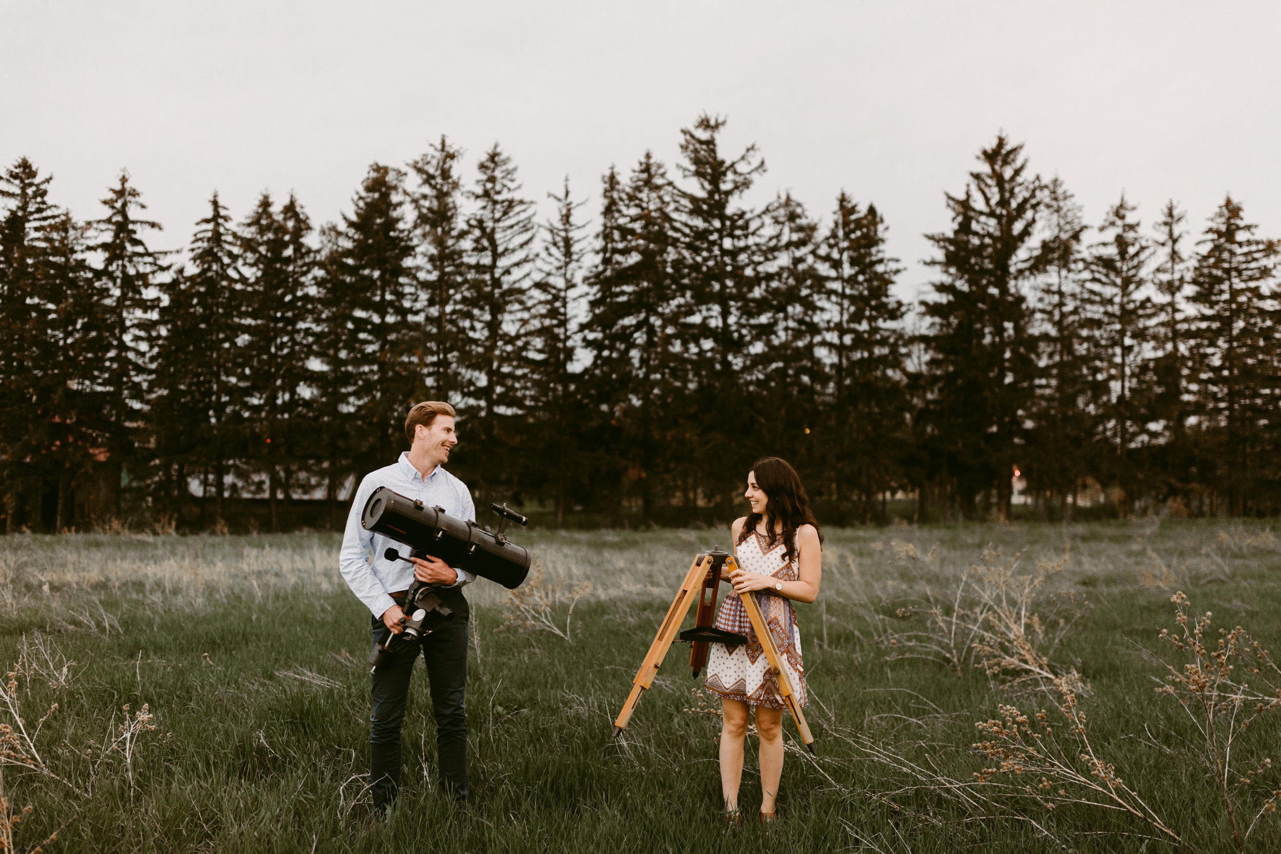 Starry-night Engagement Session // D&J — Northern Wildflower