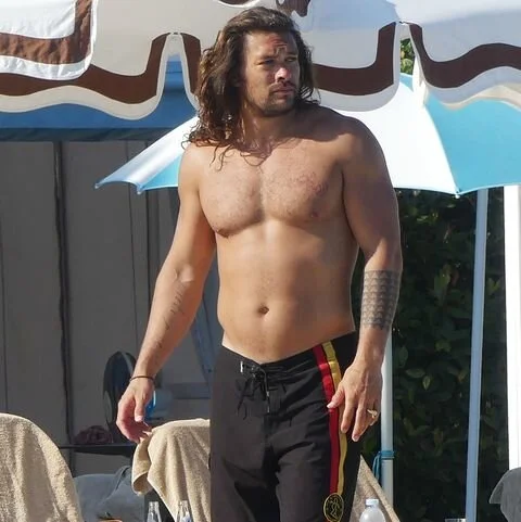 Aquaman and Abs: Hollywood's Unrealistic Body Standards Now Focused on ...