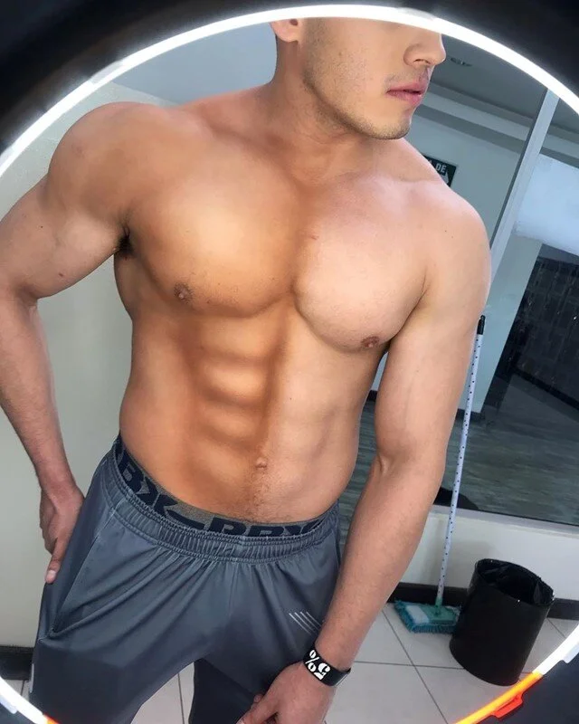 Aquaman and Abs: Hollywood's Unrealistic Body Standards Now Focused on ...